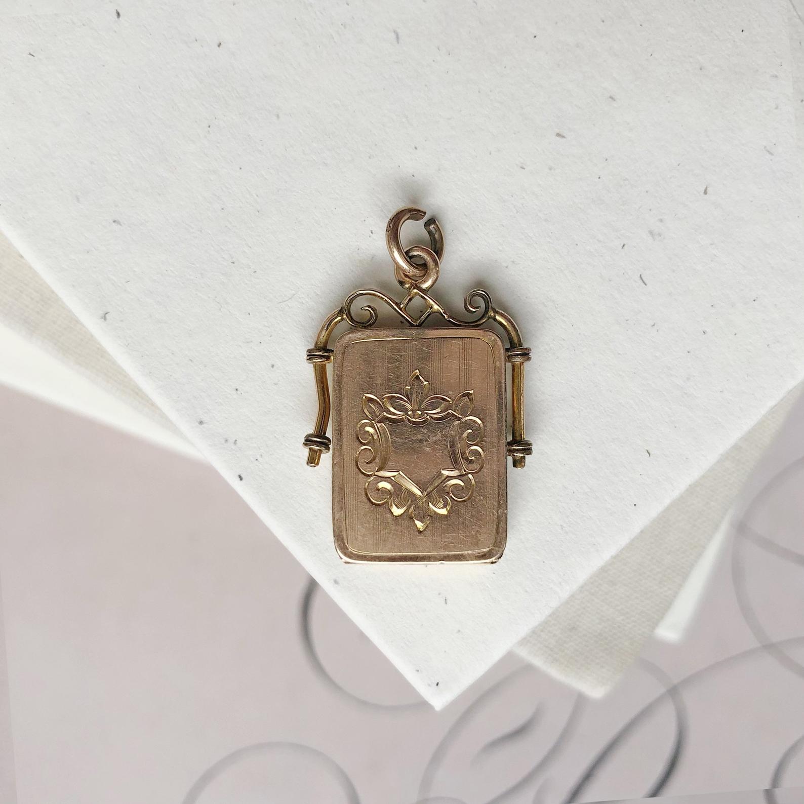 Helena Victorian Locket with Engraved Shield – WinterLemon