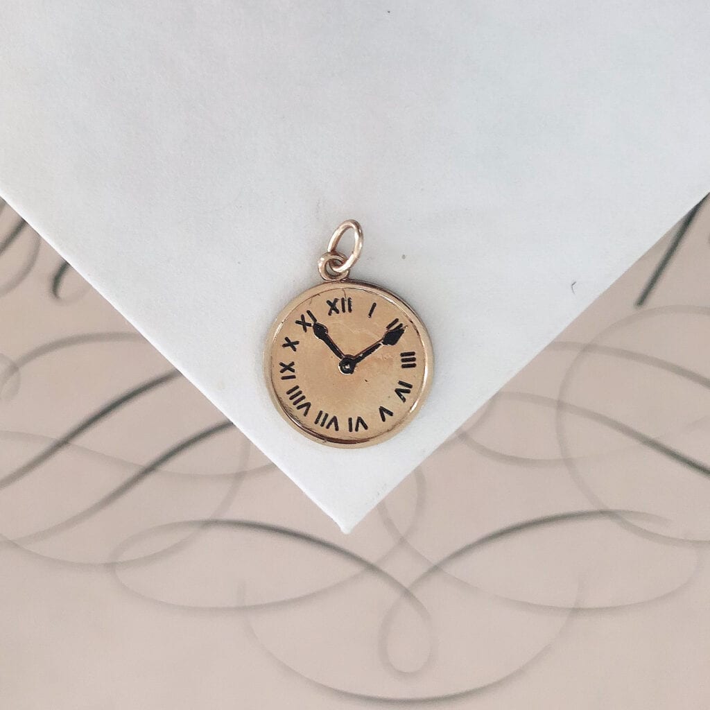 Vintage Clock Face Charm with Moveable Hands – WinterLemon