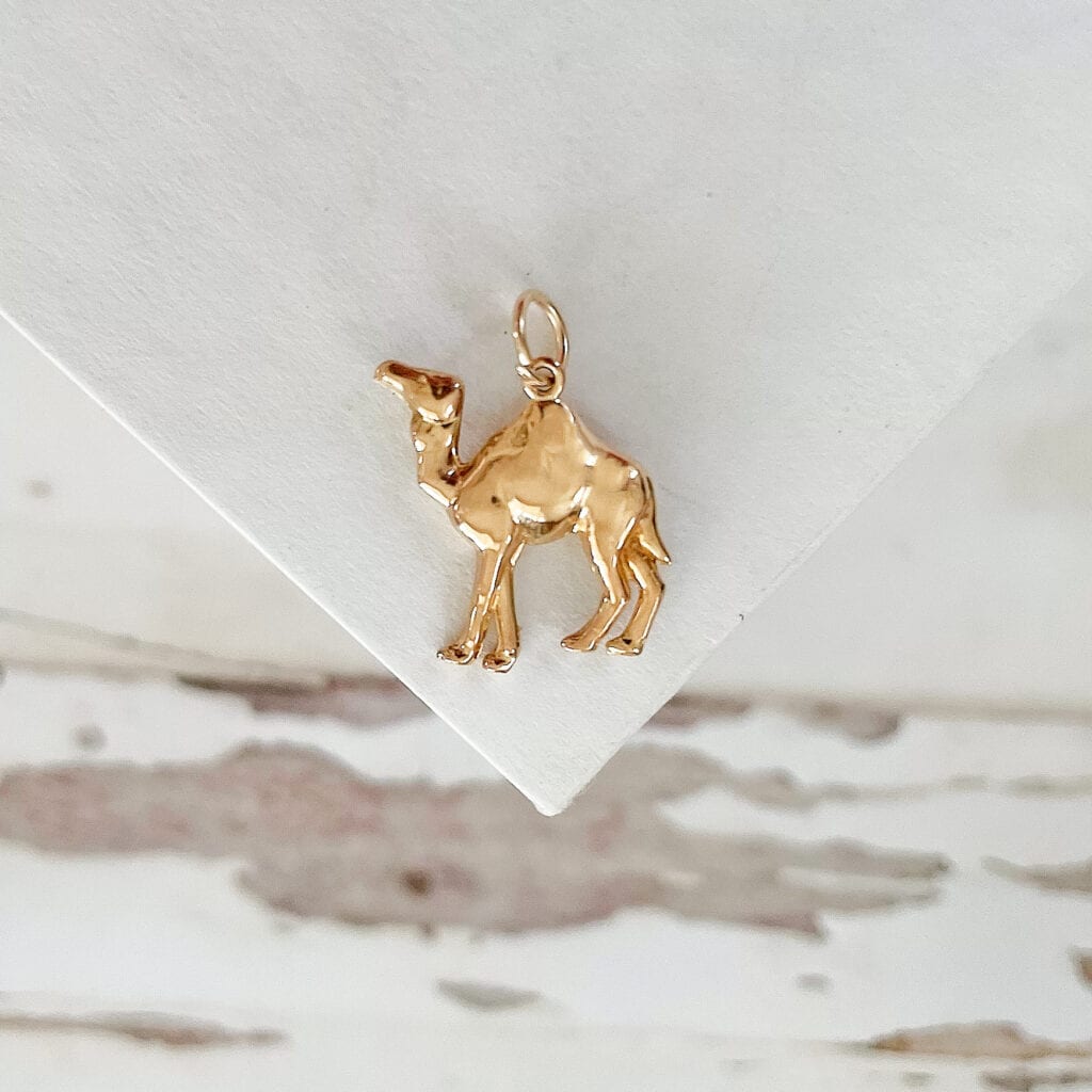 Vintage Large 14k Gold Camel Charm – WinterLemon